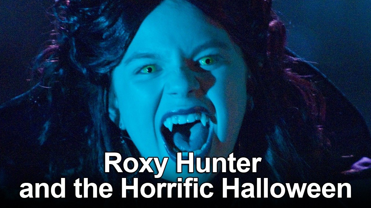 Roxy Hunter and the Horrific Halloween (2008) - Plex
