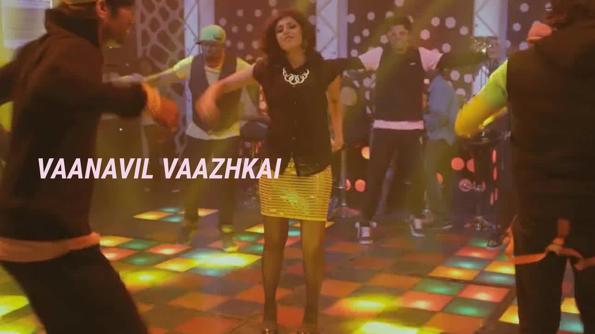 Watch Vaanavil Vaazhkai (2015) Full Movie Free Online - Plex
