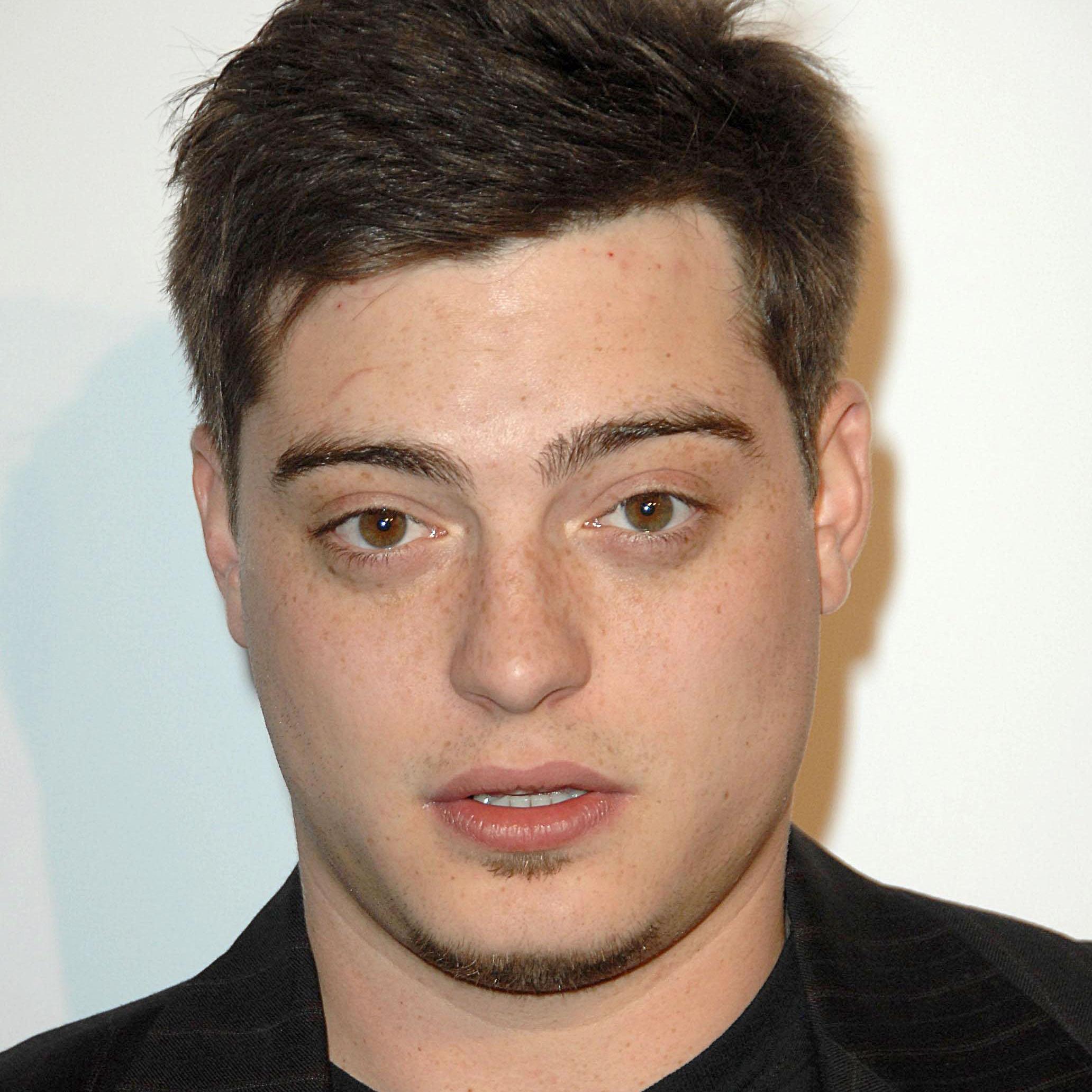 Andrew Lawrence Movies and TV Shows - Plex