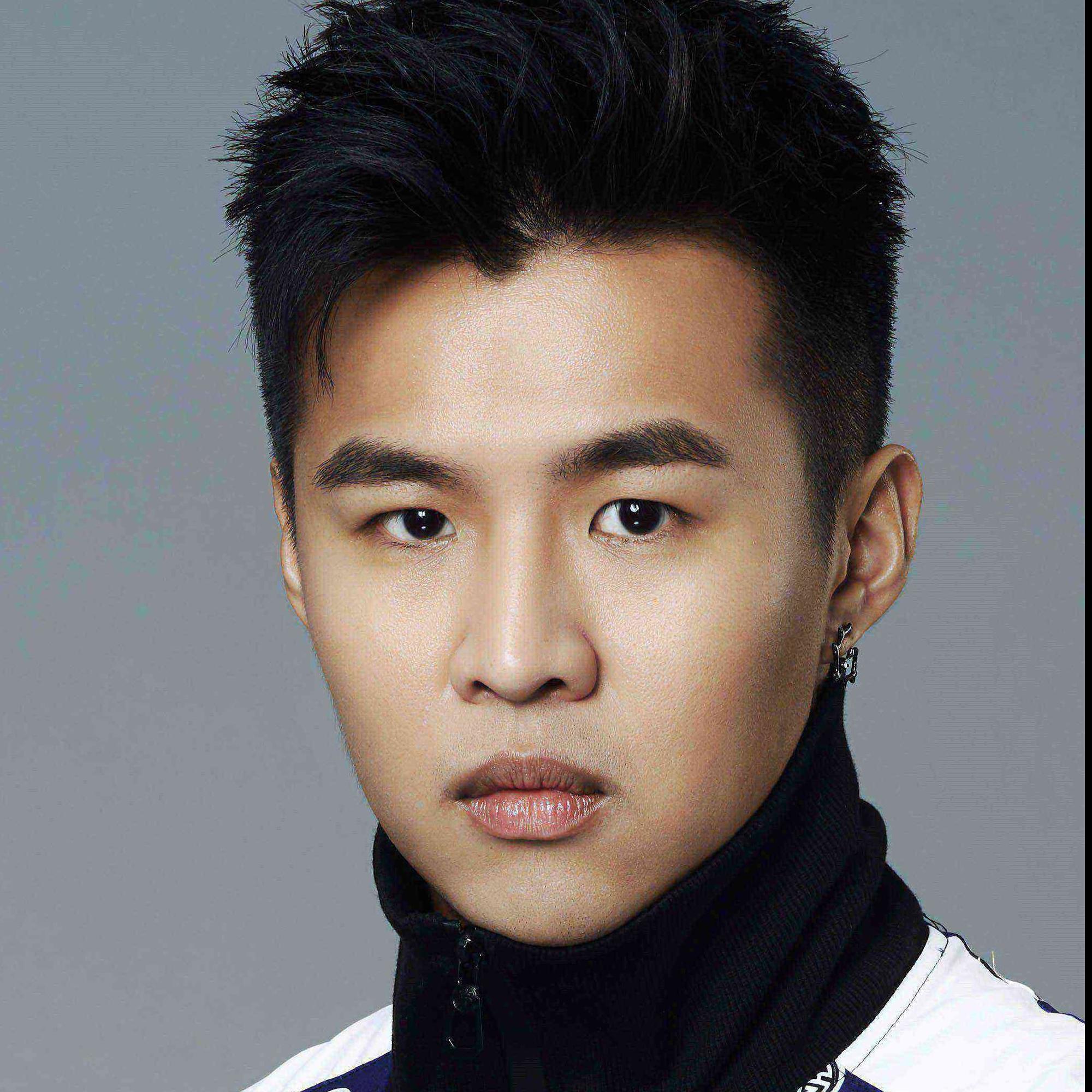 Lin Zheng's Instagram, Twitter & Facebook on IDCrawl