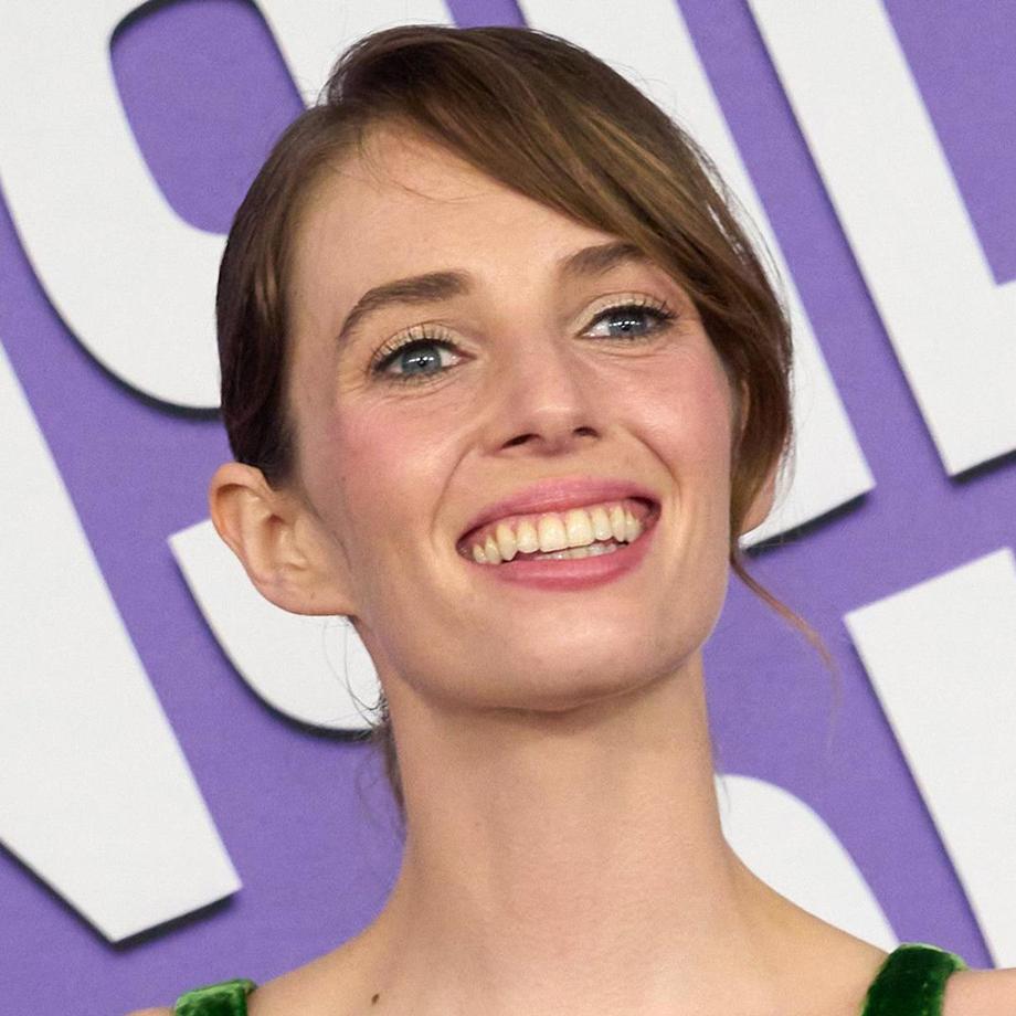 Maya Hawke Movies and TV Shows - Plex