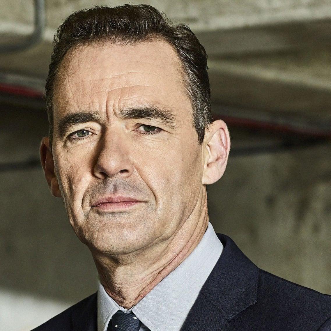 Richard Lintern Movies and TV Shows - Plex